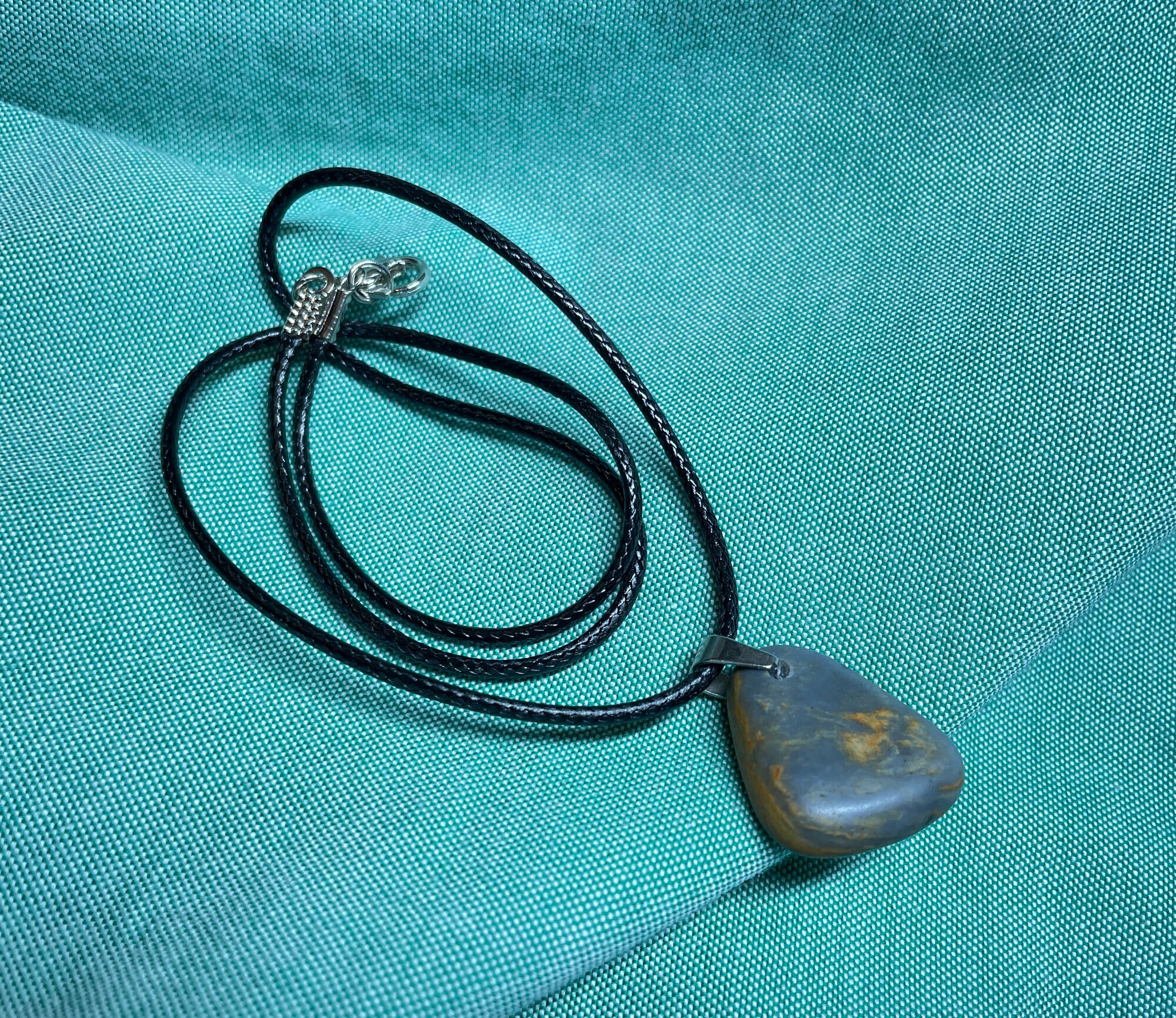 Подвеска, яшма