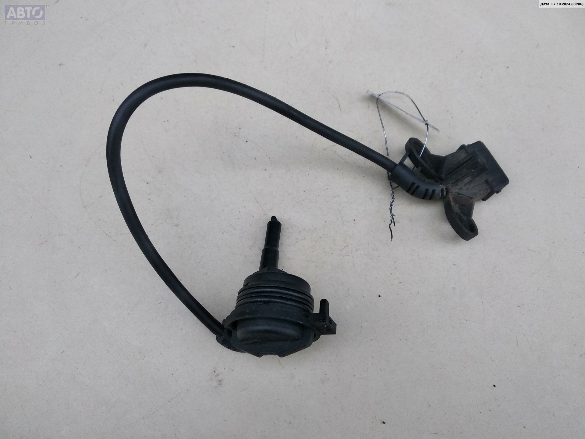 Датчик включения заднего хода (лягушка) Volkswagen Passat B5