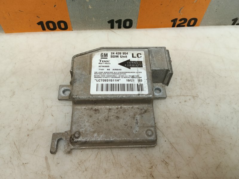 Б/У блок SRS, аир баг, Опель Корса Ц Блок управления AIR BAG Opel Corsa 2004 C, X01 331052 OPEL арт. 24439954