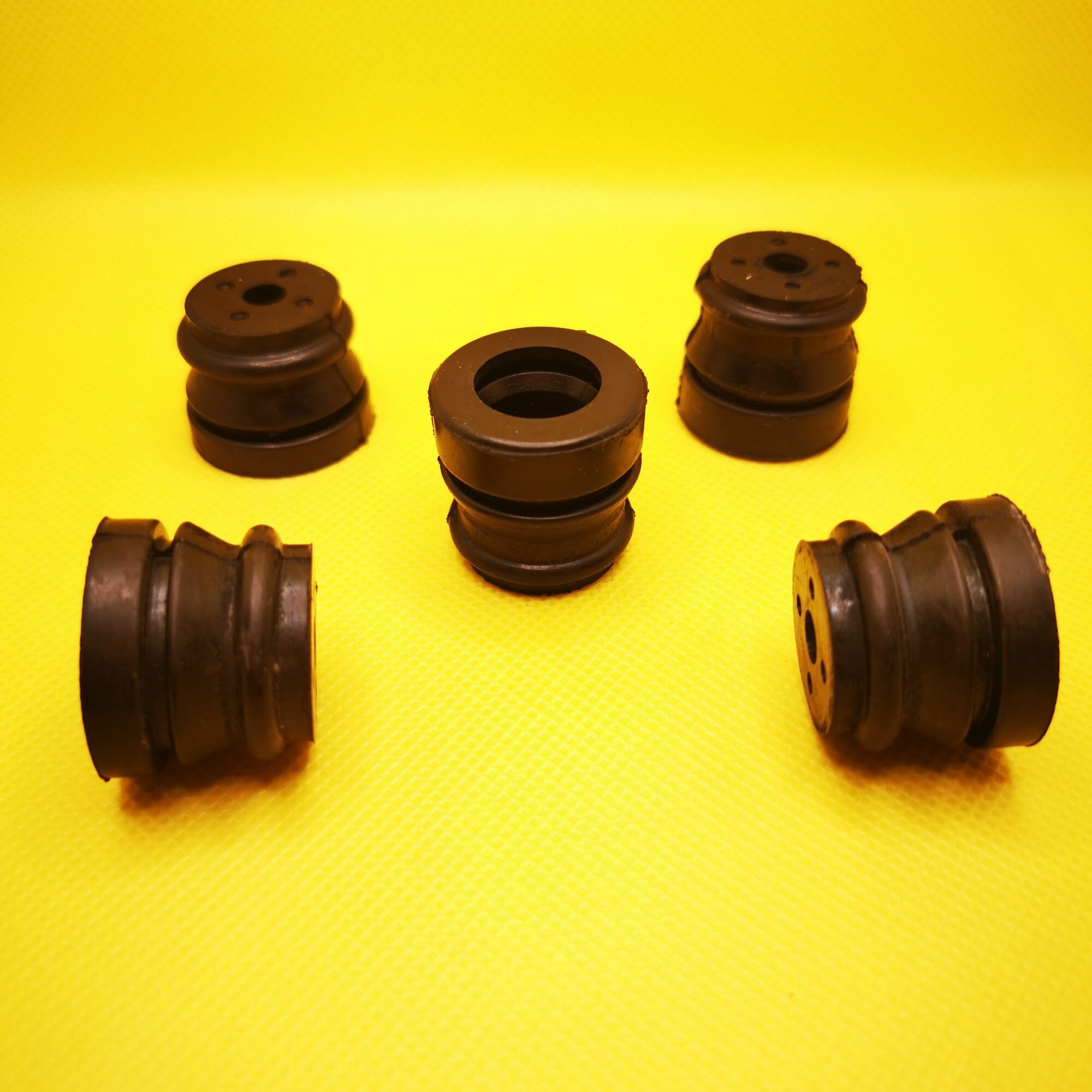 Амортизаторы 4500-5800 (Champion 55/250/245/254/251/256) резиновые, комплект (IGP) 1800016