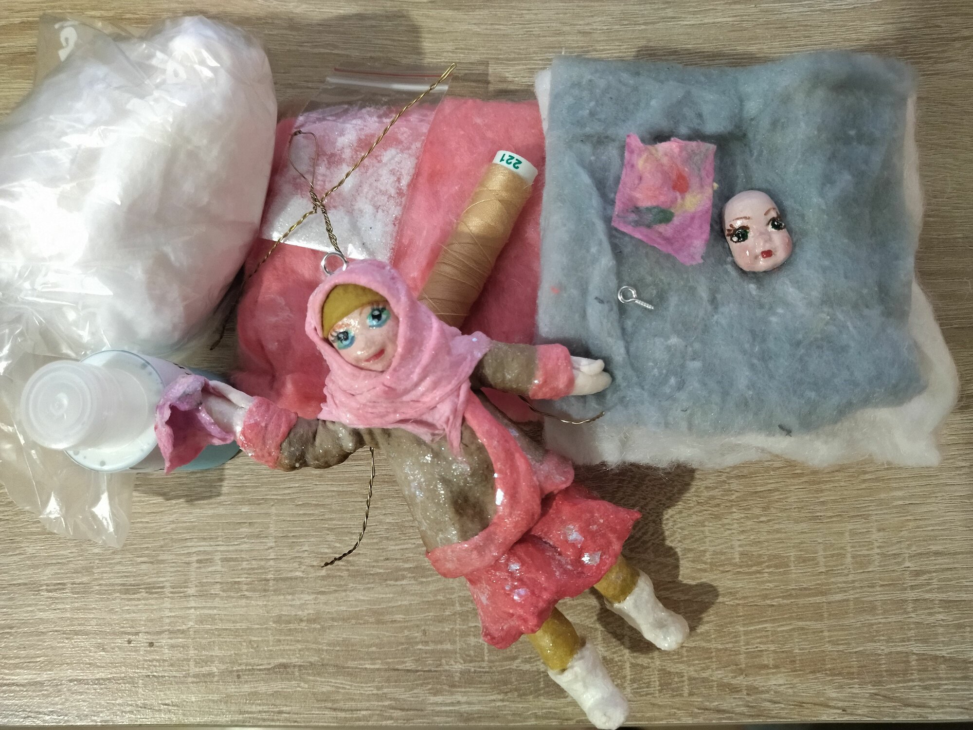 Набор для творчества , создания ватной елочной игрушки, куклы, рукоделие, 13 предметов, "Девушка с платочком"