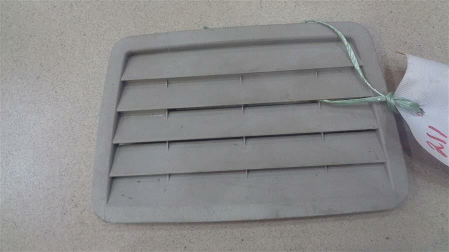 Дефлектор воздушный правый от Mercedes-Benz E-Сlass W211 2002-2009