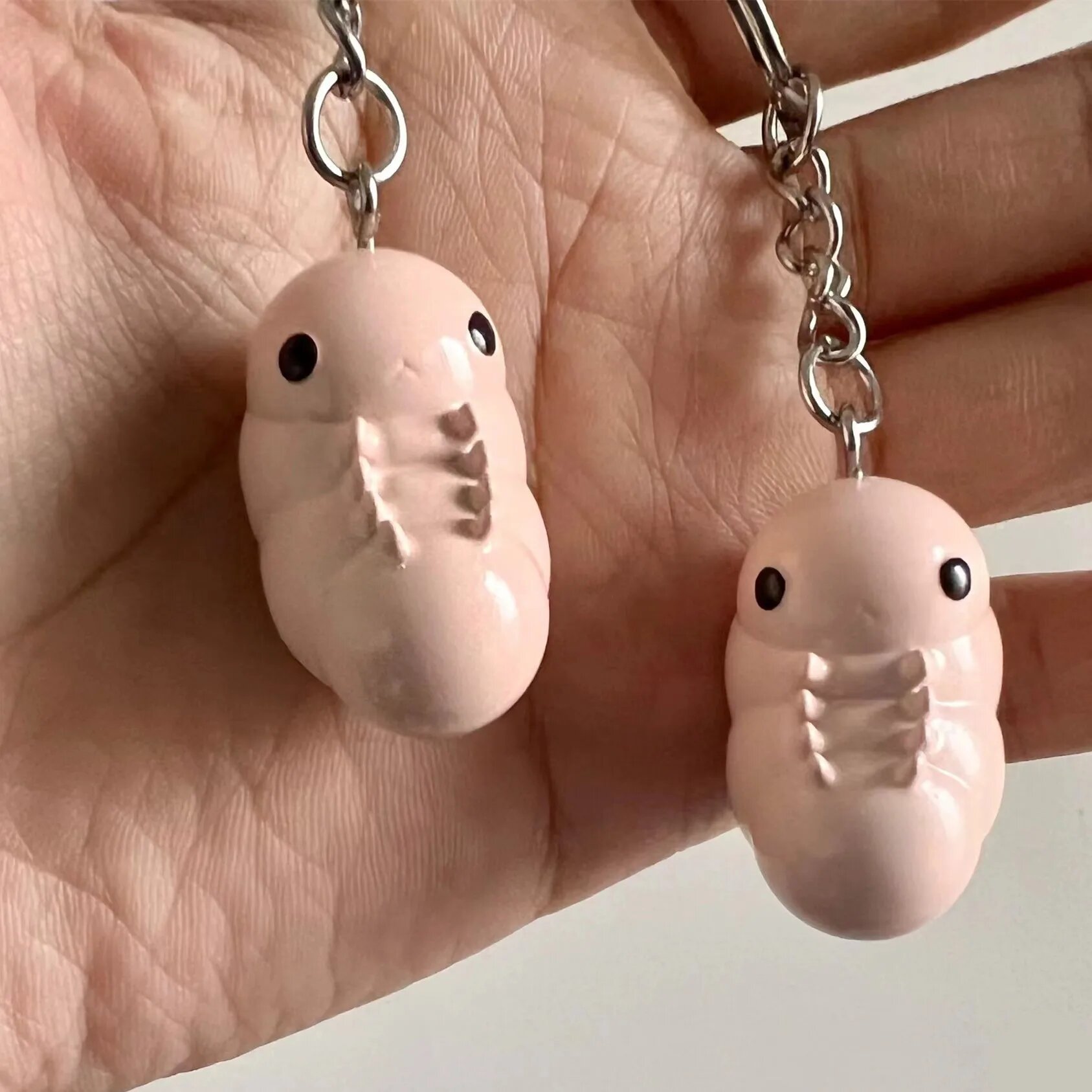 Брелок Cryptobiote из игры Death Stranding