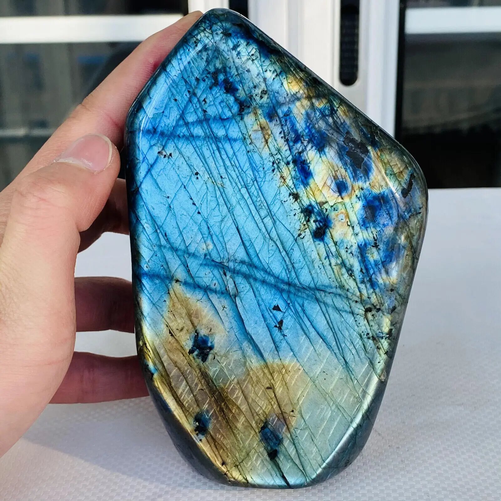 Лабрадорит WEI HONG 200-2600г 800-900g