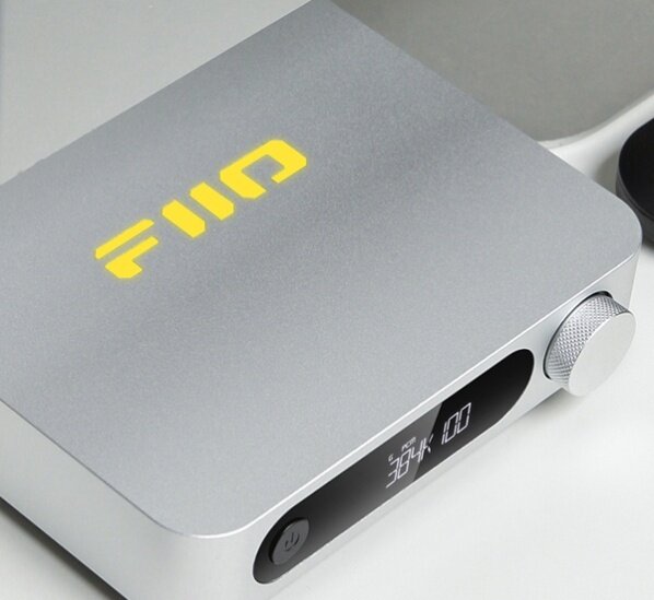 Сетевой аудиоплеер FiiO SR11 Silver — фото 1