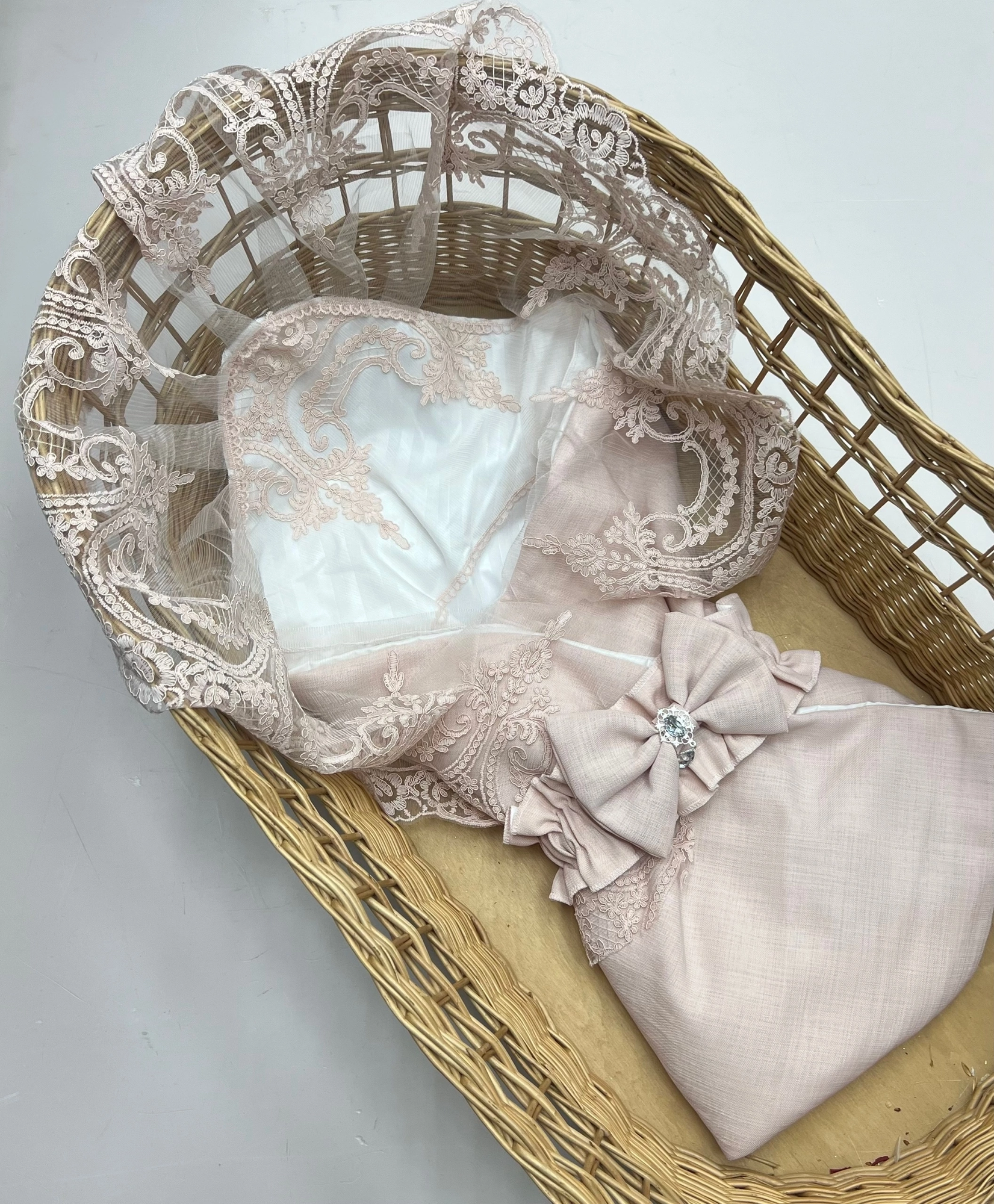 Конверт для новорожденных на выписку в роддом из льна люкс на выписку Роза