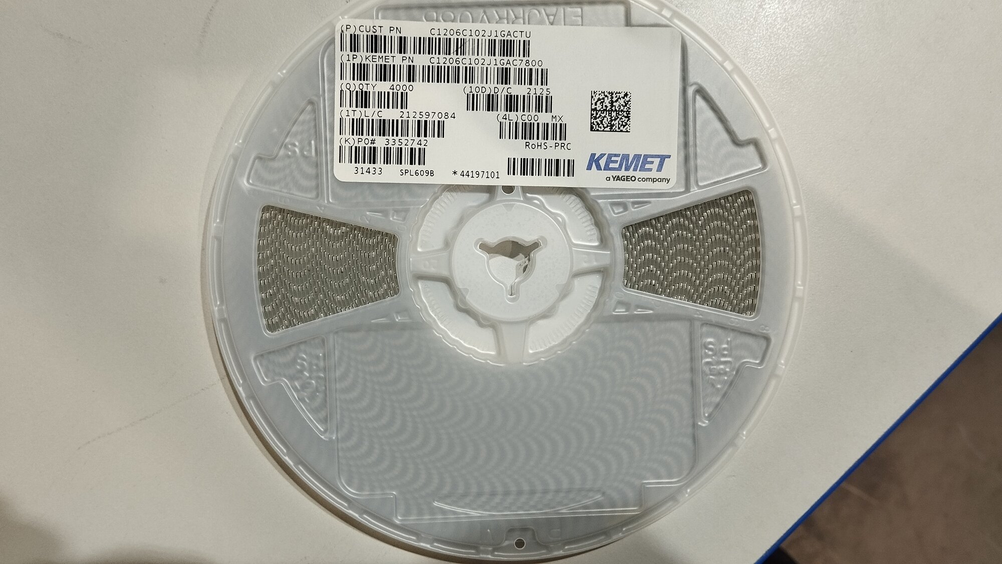 Конденсатор KEMET, C1206C102J1GAC7800, керамический, SMD, 100В, 1уп, 50шт
