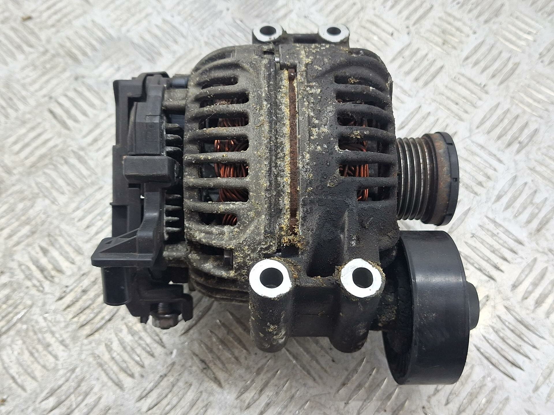 Генератор BMW 3 E90/E91 2005 0124525083