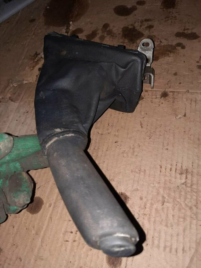 Рычаг ручного тормоза (ручника) Opel Corsa C 2002