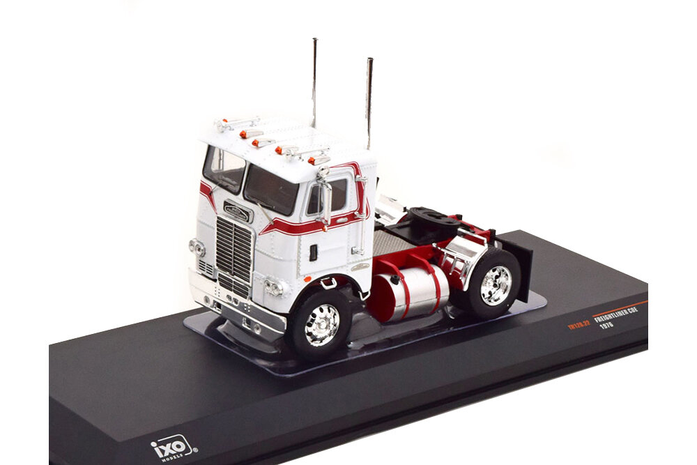 Модель коллекционная IXO Freightliner coe 1976 white/red