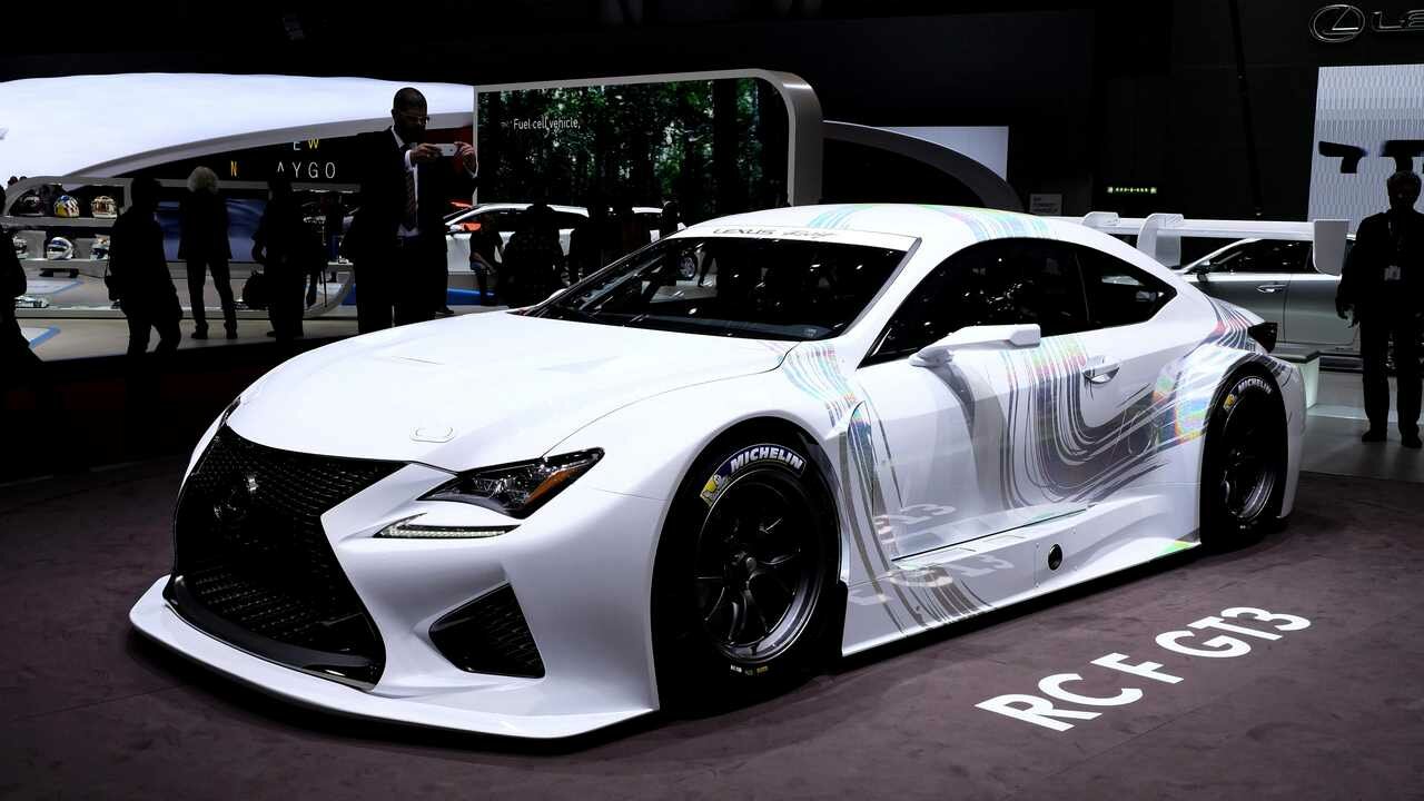 Картина на холсте 110x60 LinxOne "Лексус Lexus Тачки Cars 540" интерьерная для дома / на стену / на кухню / с подрамником