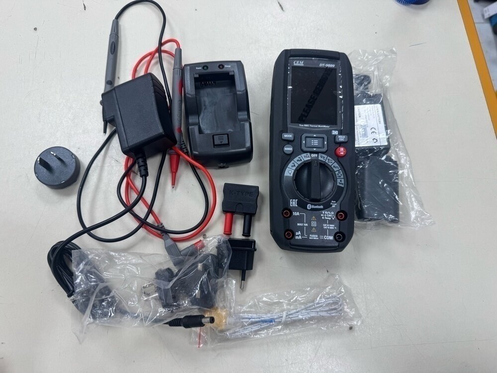 Мультиметр со встроенным тепловизором СЕМ TRMS DT-9889 482568