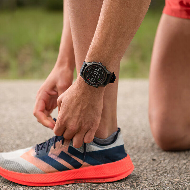 Garmin Fenix 7 Flagship Solar-Powered Smartwatch with Heart Rate And Blood Oxygen Monitoring for Running, Cycling, And Outdoor Activities, DLC Carbon Black