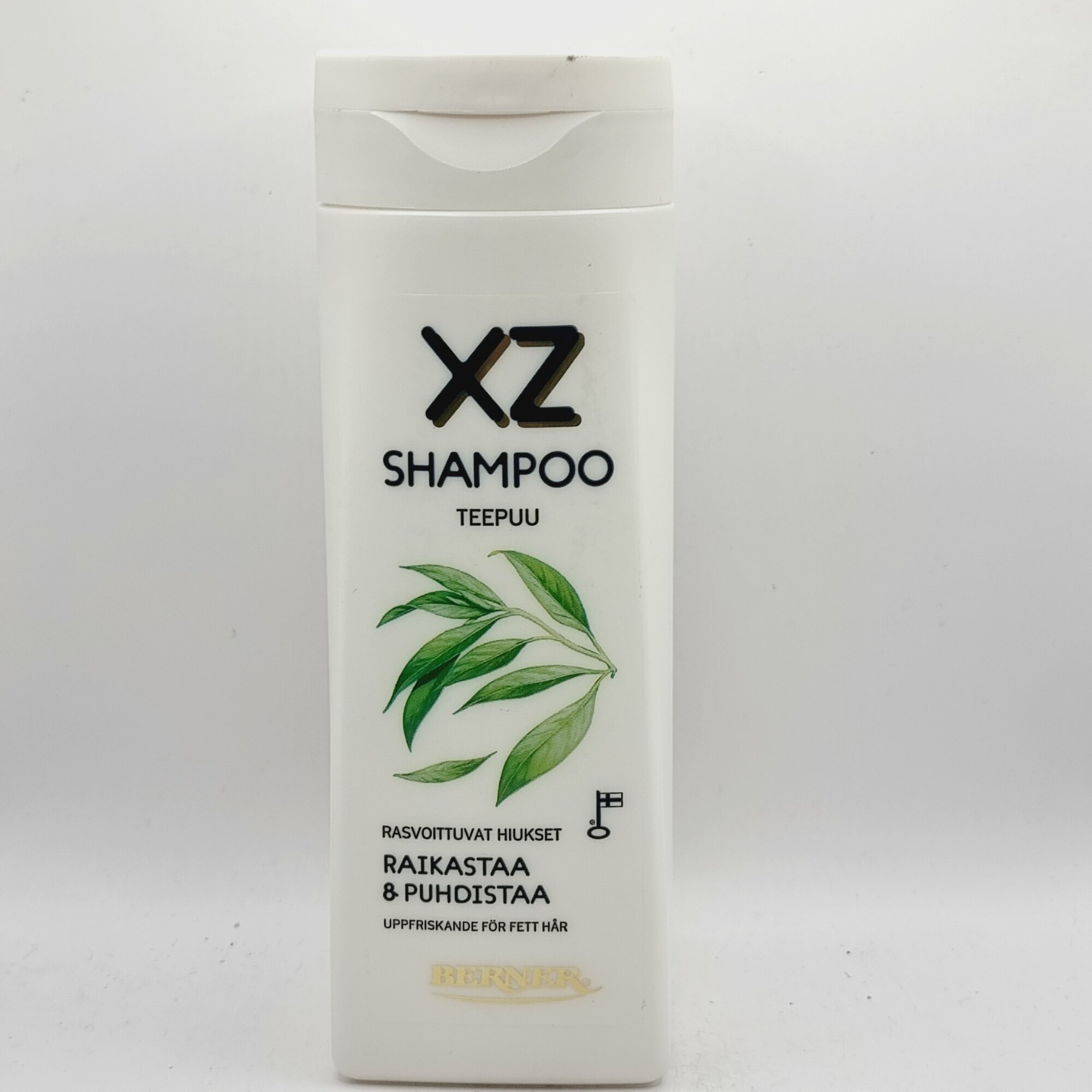 Шампунь XZ с чайным деревом для жирных волос 250 мл (из Финляндии)