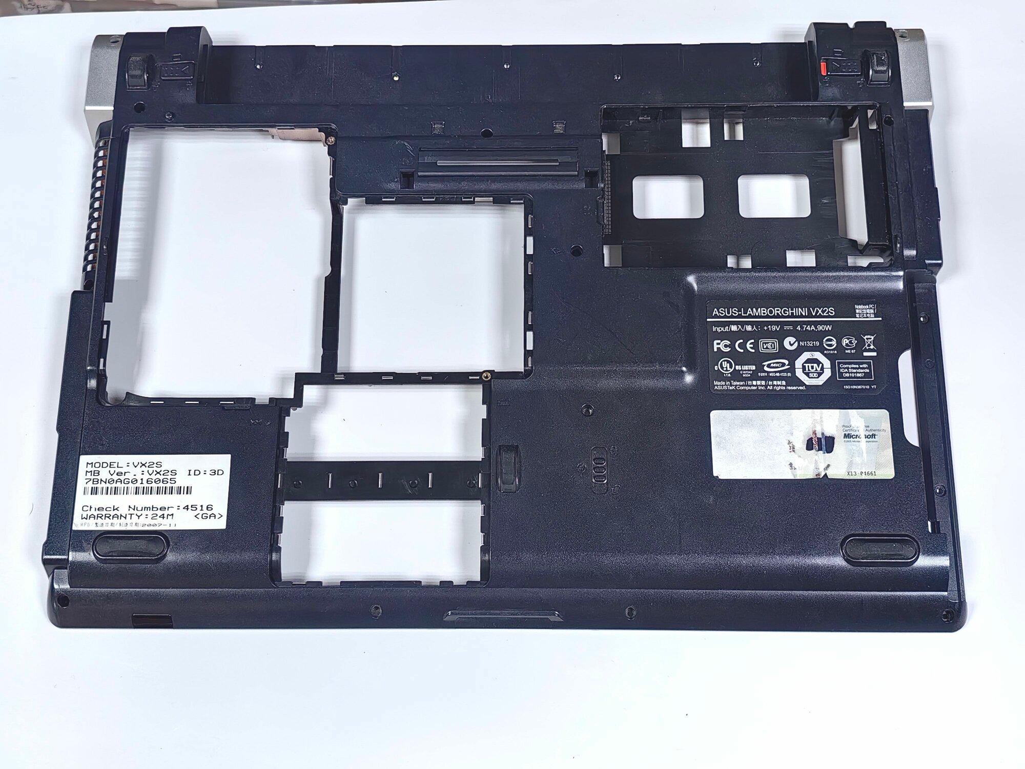 Нижняя часть (поддон) для ноутбука Asus Lamborghini VX2S, VX2SE 13GNGJ3AP020-1