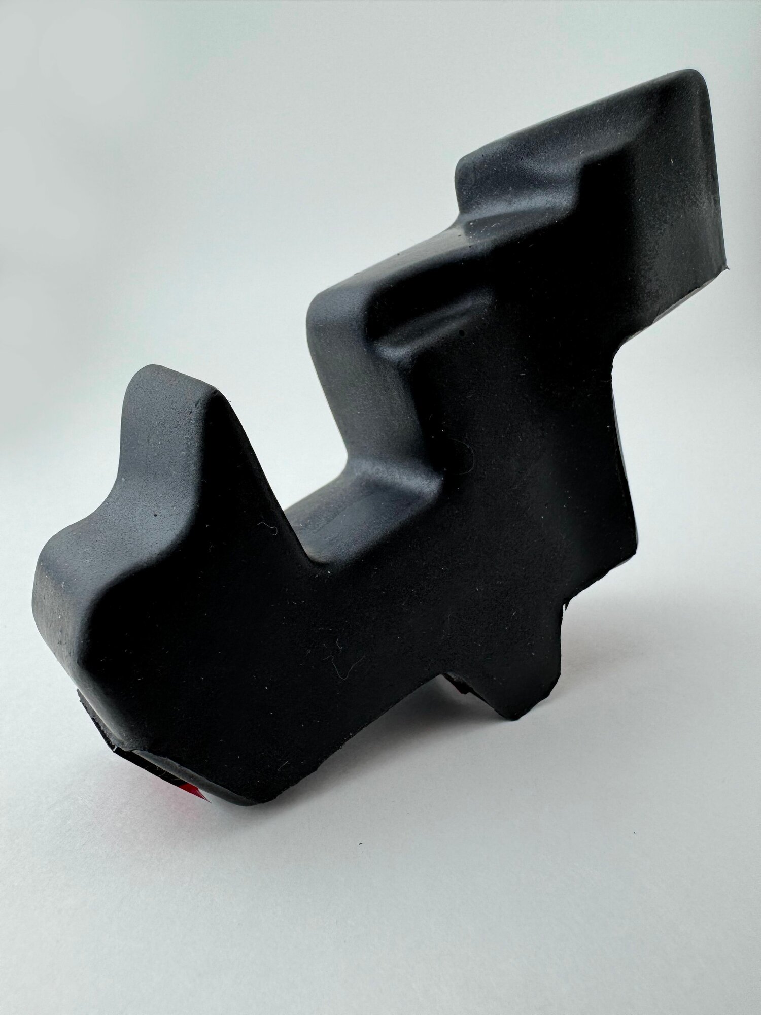 Кожух уплотнителя капота правый 864421R000. Для Hyundai Solaris 2011-2016. Hyundai Accent 2011 - 2019.