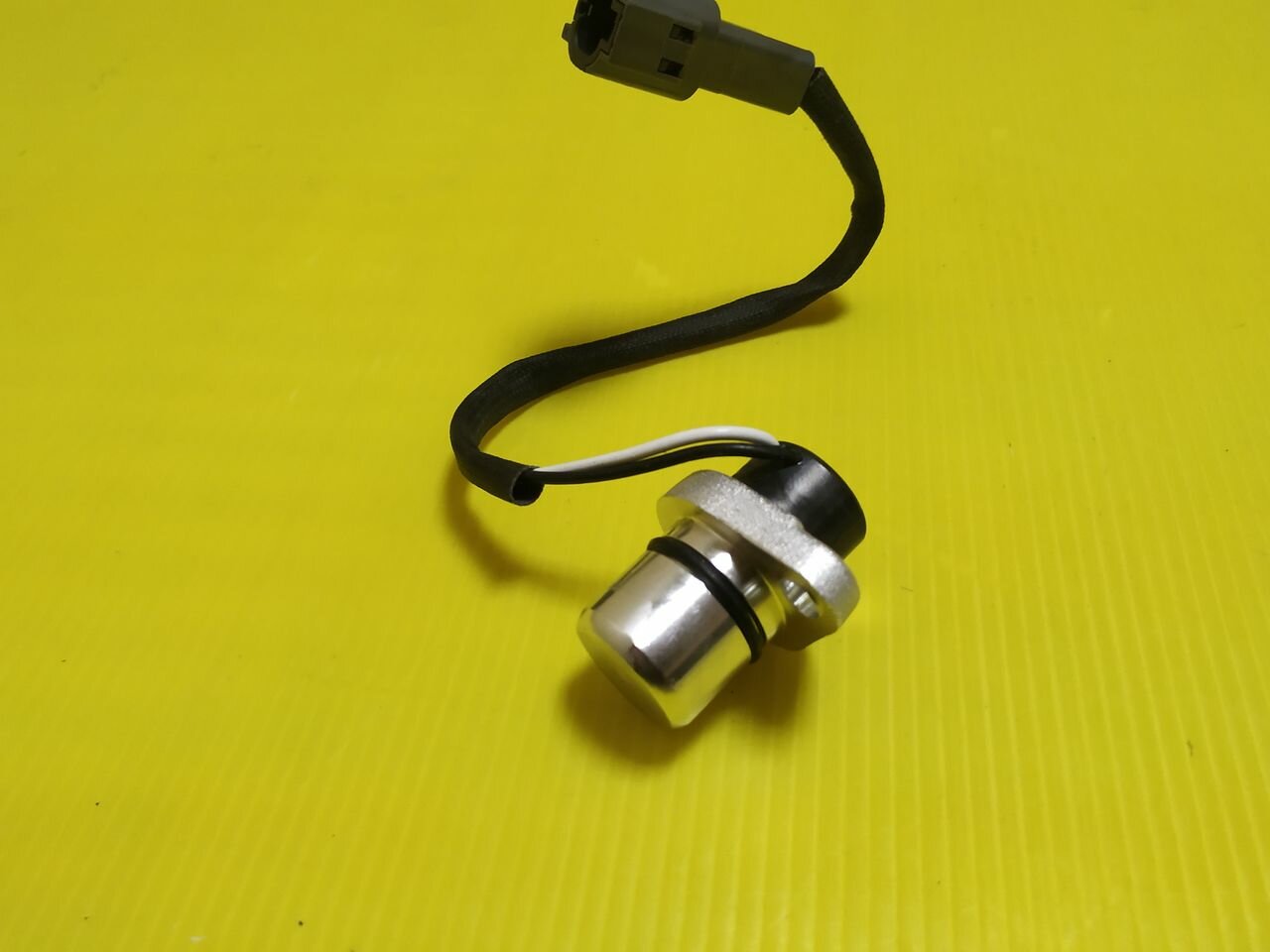 Hitachi датчик скорости