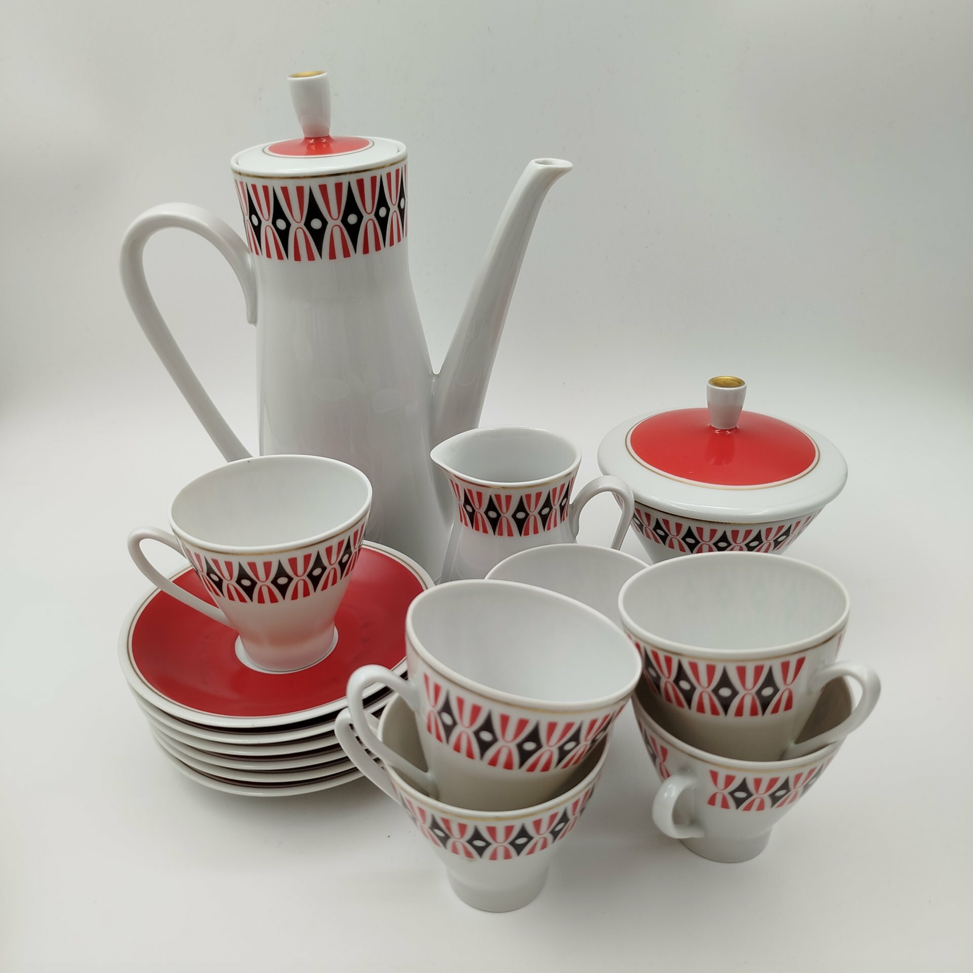 Сервиз кофейный на 6 персон (15 предметов) с минималистичным орнаментом, фарфор