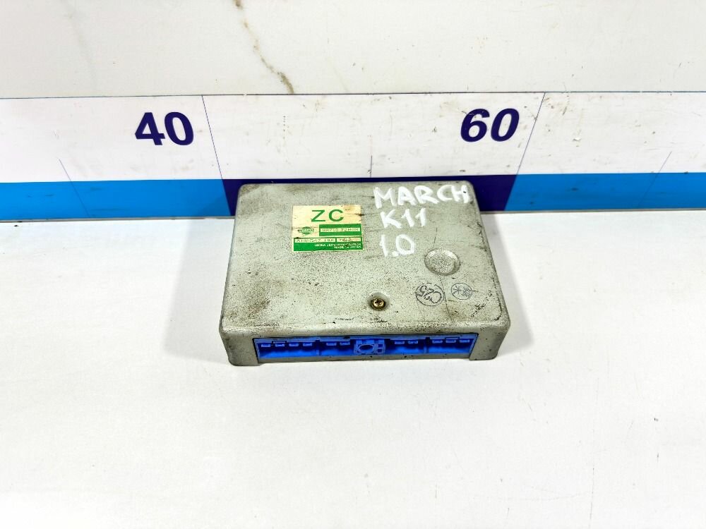 Блок управления двигателем Nissan March 2371072B08