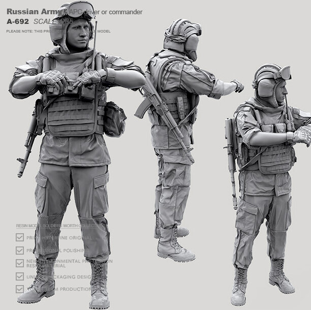 1/35 Фигурка из смолы <Российские бронетанковые войска-D> (неокрашенная) A-692