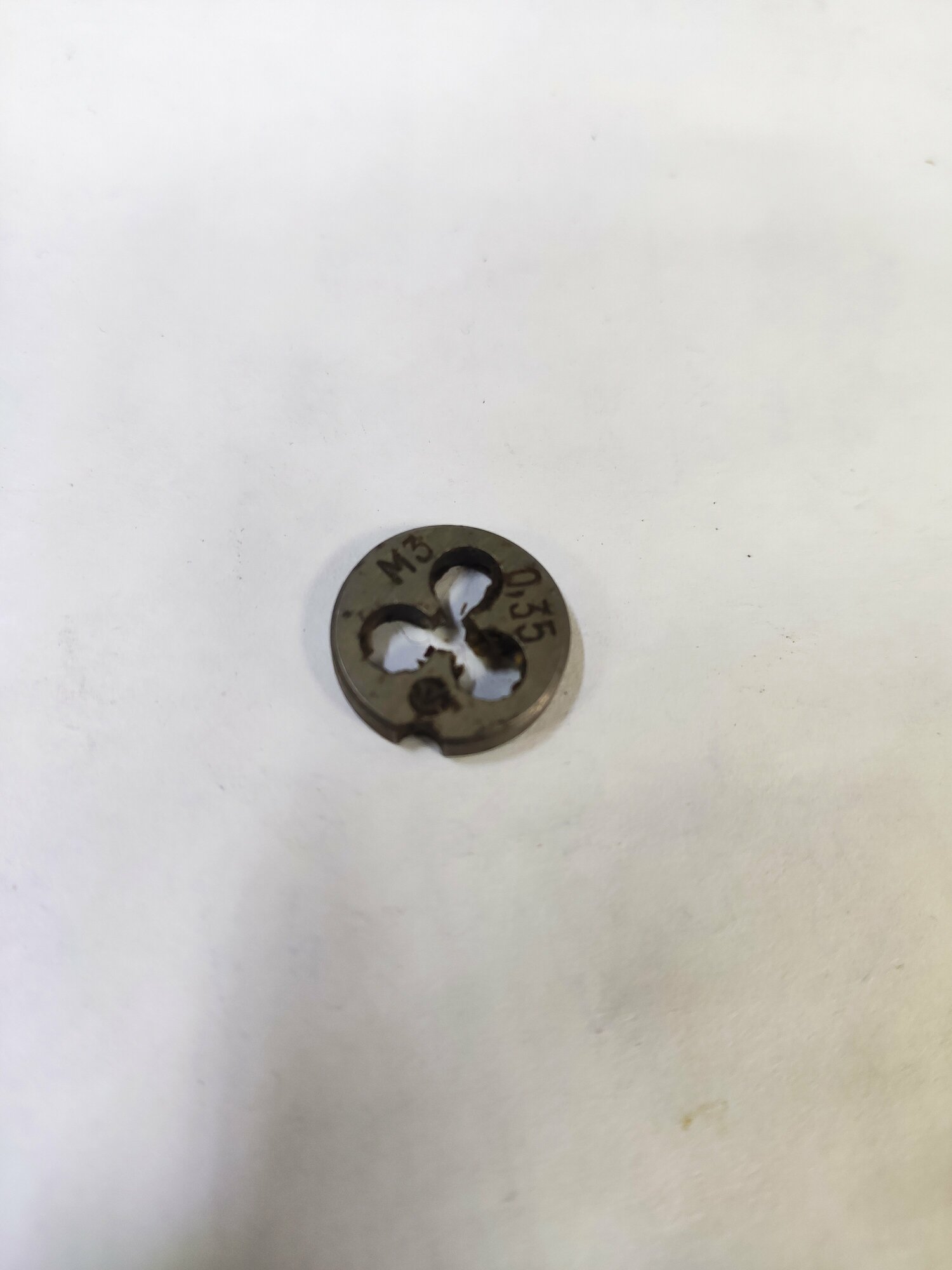 Плашка М 3*0,35