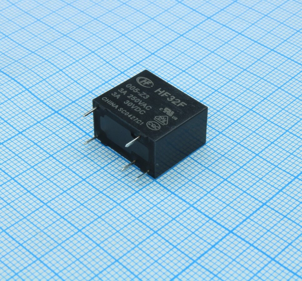 HF32F/005-ZS (3А, один контакт на переключение)