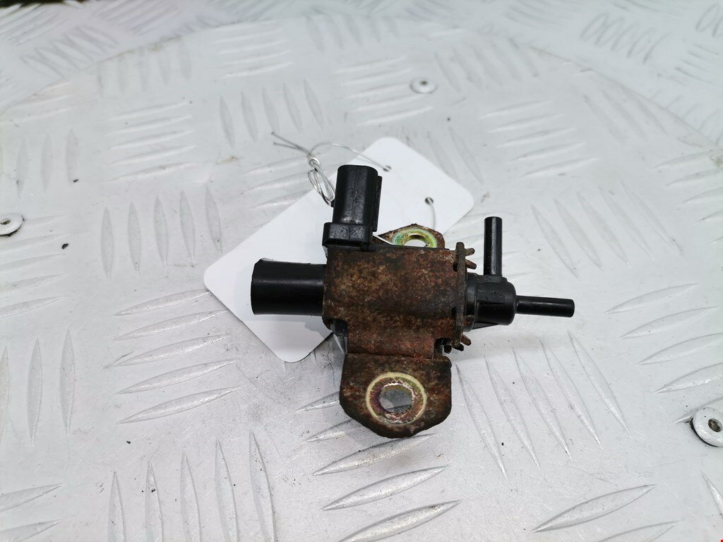 Клапан воздушный Ford Mondeo 3 1357314 арт. 1556022