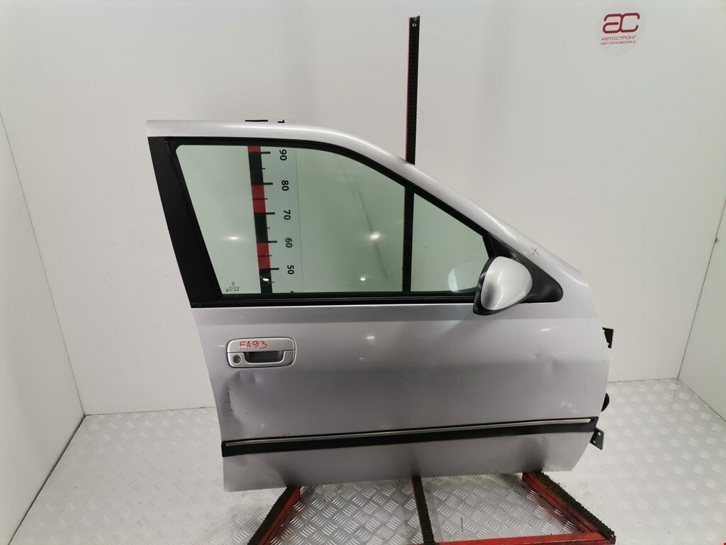 Дверь передняя правая Peugeot 406 9004Q1 арт. 1413003