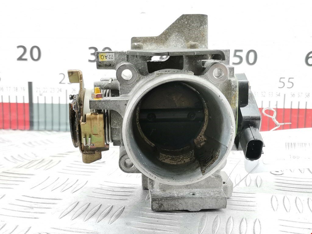 Заслонка дроссельная Honda Civic 7 16400PLCJ01 арт. 1857324