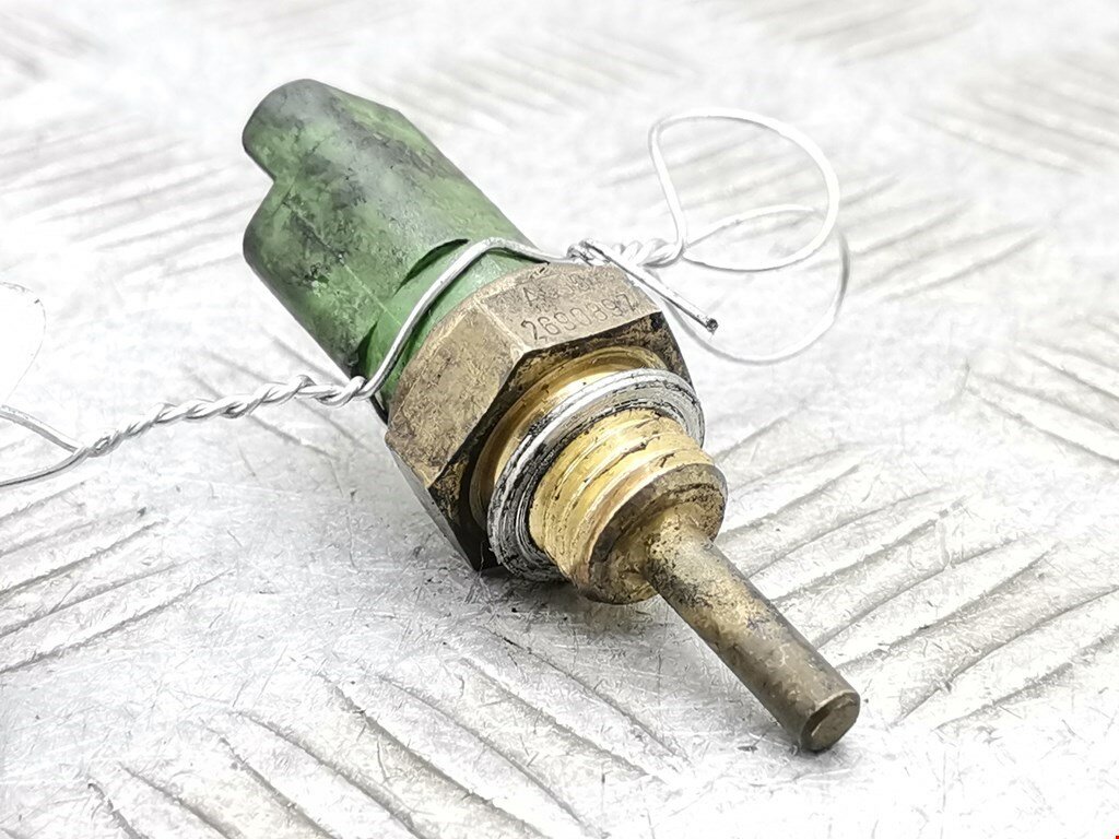 Датчик температуры охлаждающей жидкости Opel Vectra C 55193203 арт. 2189737