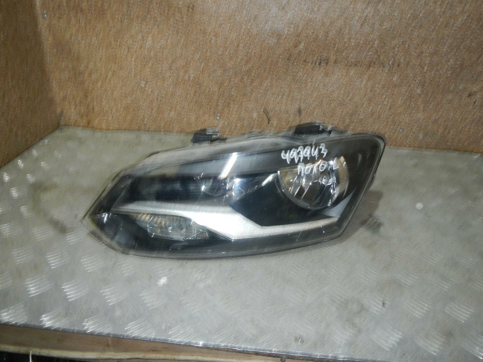 Б/У Фара левая, Volkswagen (Фольксваген)-POLO (SED RUS) (11-) VOLKSWAGEN POLO (Sed RUS) (11-) После 2015г трещина на корп...