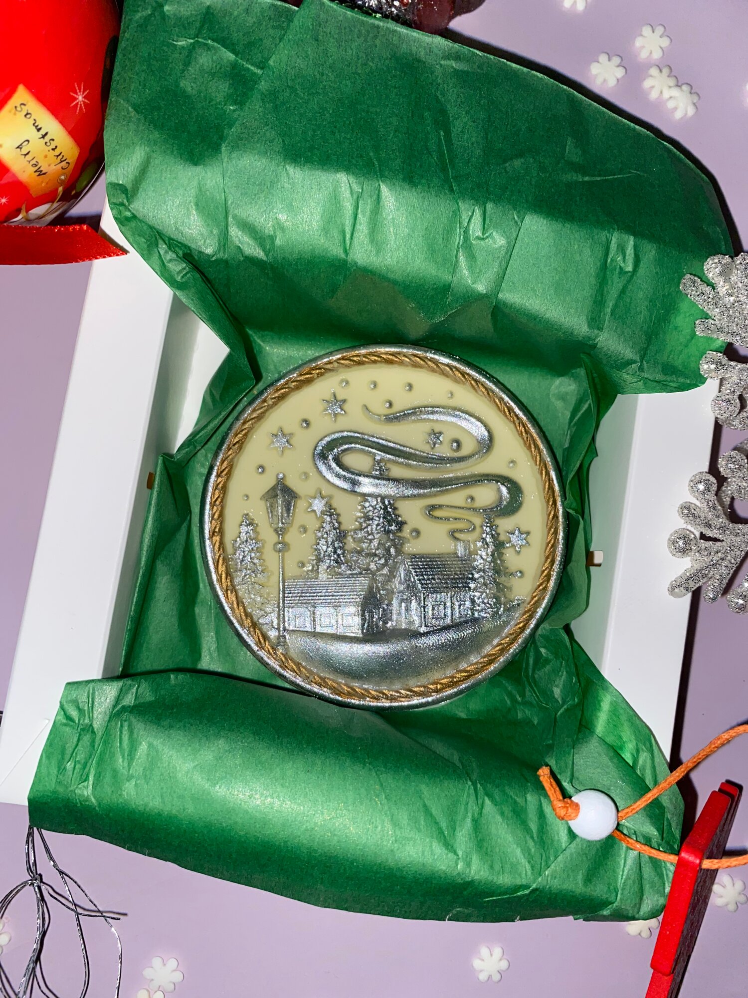 Шоколад Шоколадим "Зимний домик в белом шоколаде", ручная работа, без начинки, 70г