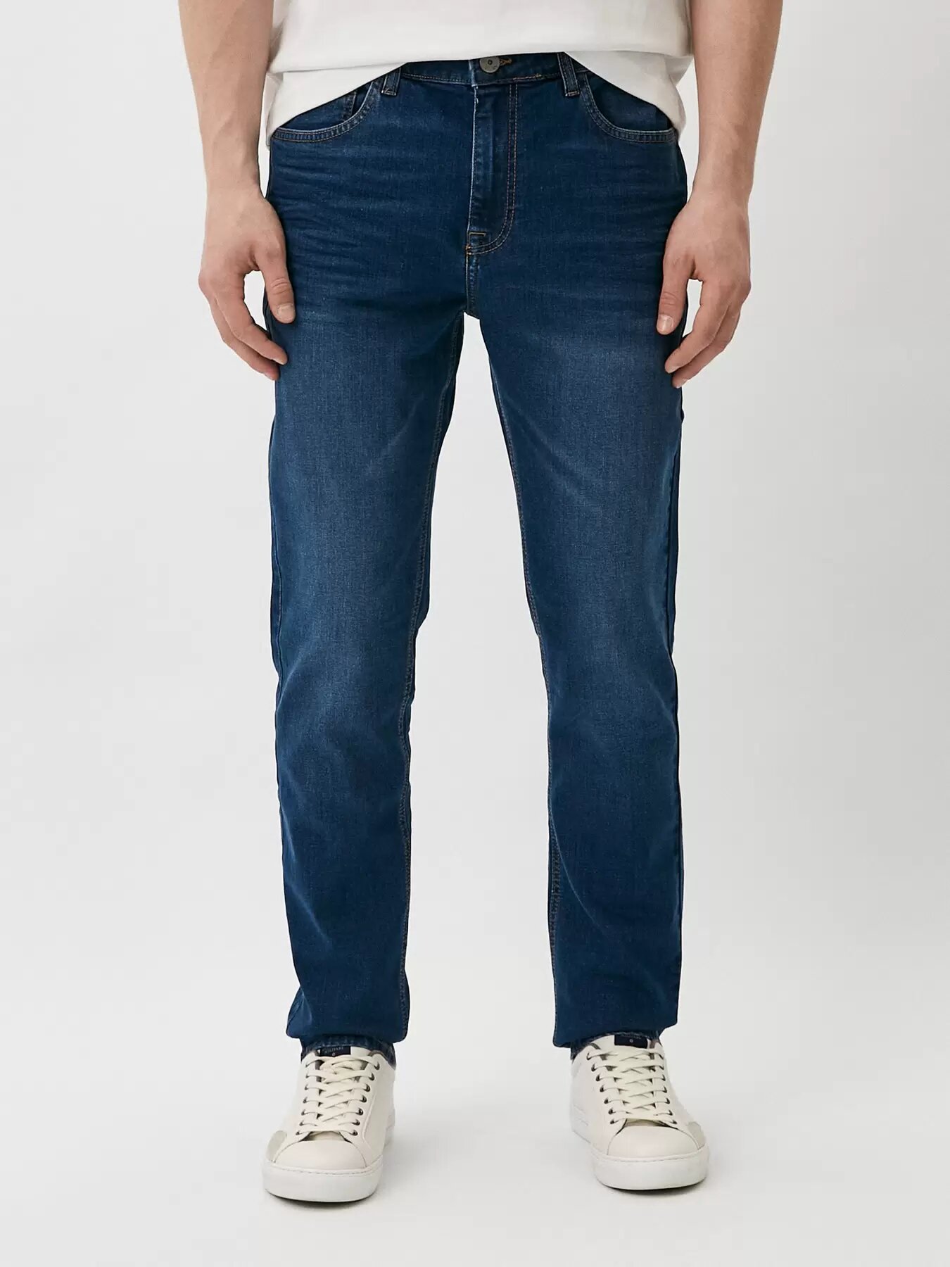 Джинсы зауженные 