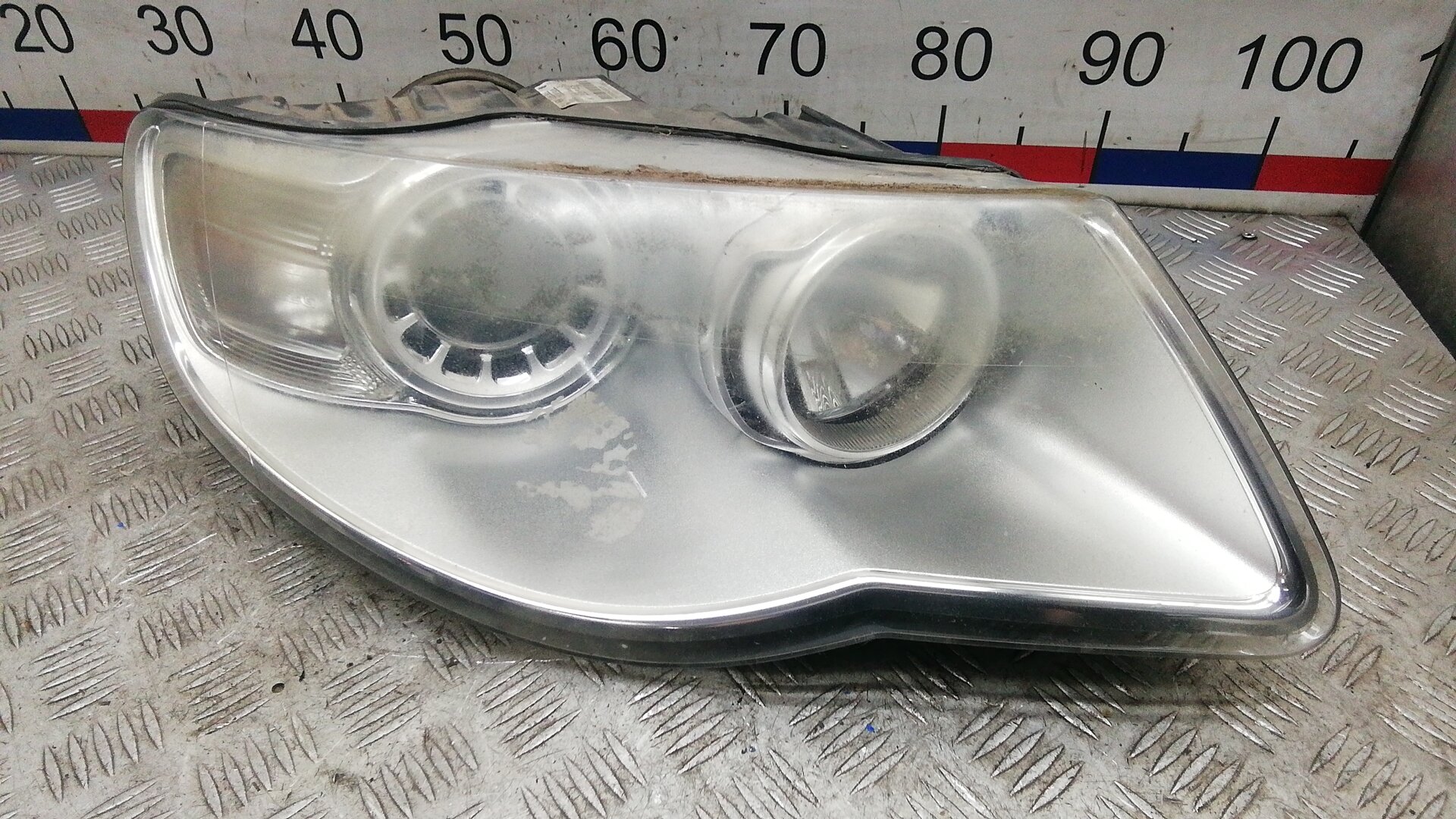 Фара правая VOLKSWAGEN TOUAREG 7L, Номер 7L6941040A