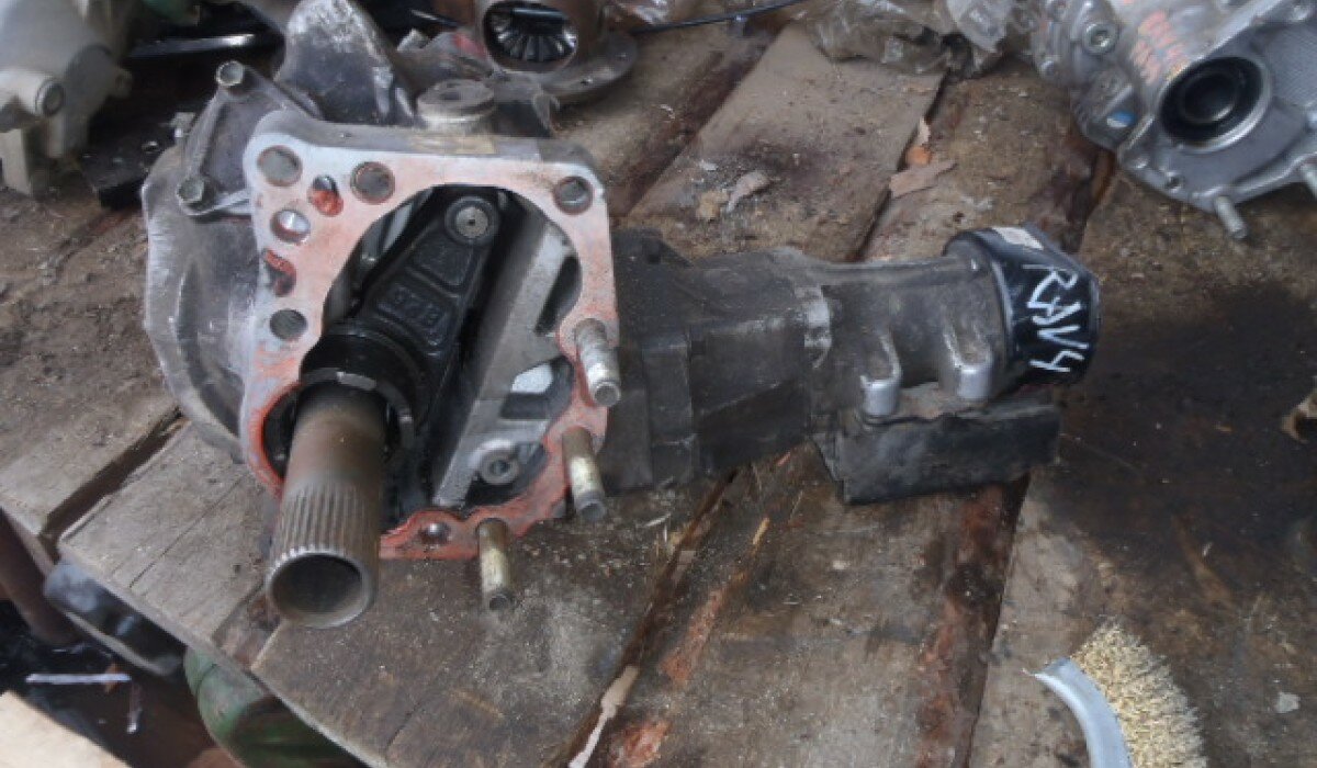Коробка раздаточная RAV 4 (10) Toyota