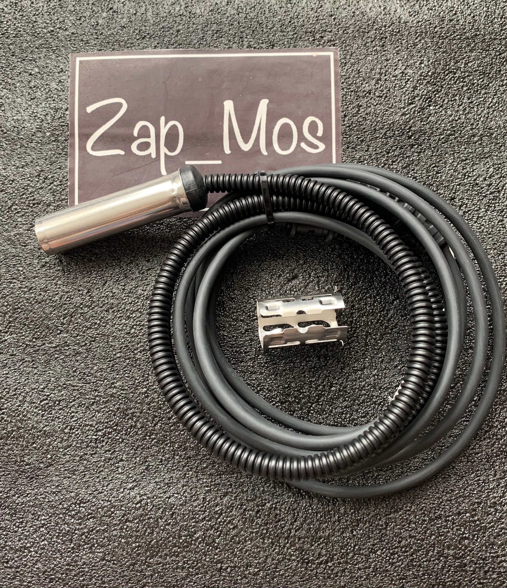 Датчик скорости задний левый ABS A4635401317 Mercedes W463 G-class