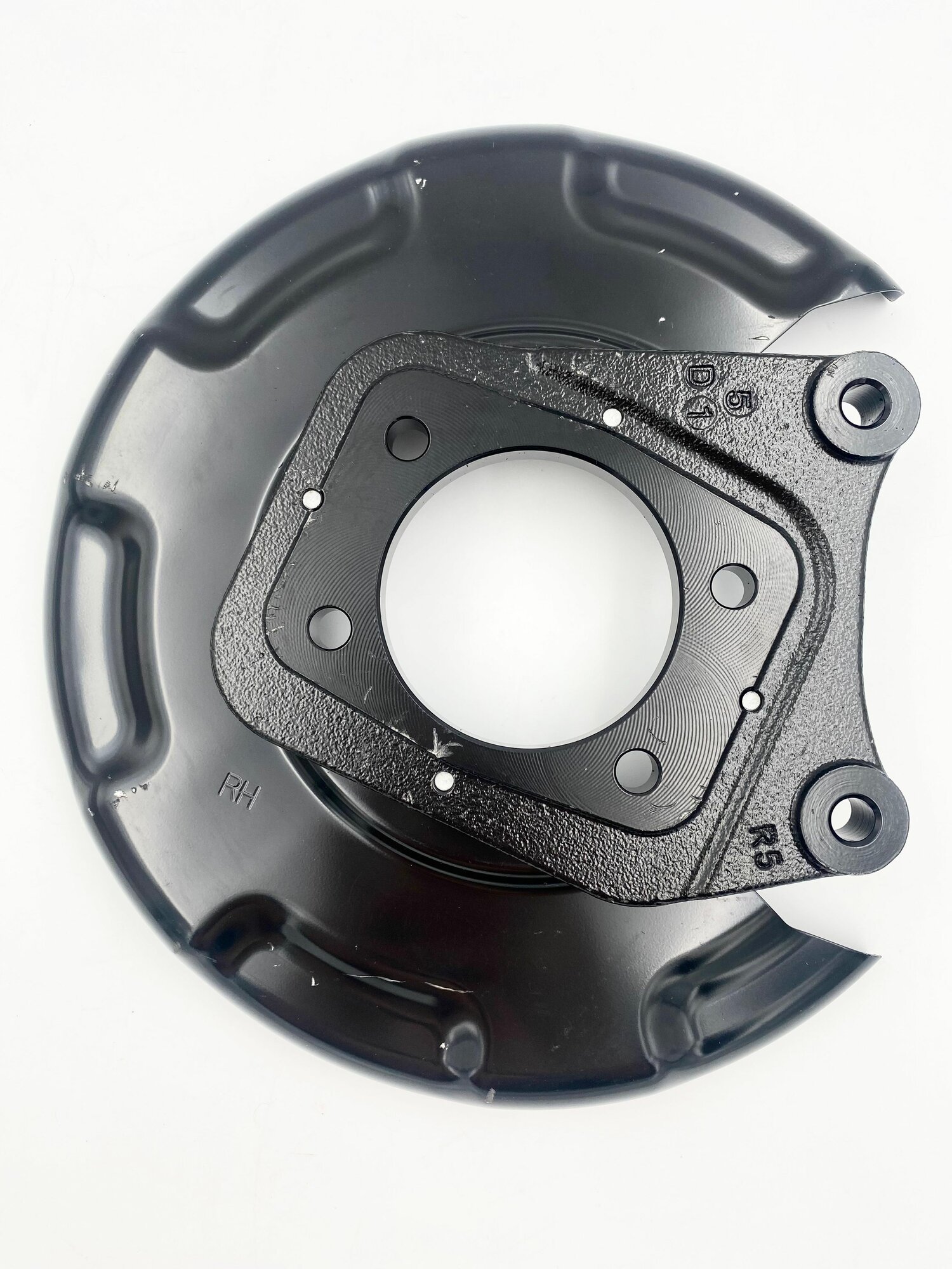 Кожух (пыльник) тормозного диска задний правый Hyundai Elantra (AD, ADA) Mobis 58390F2100