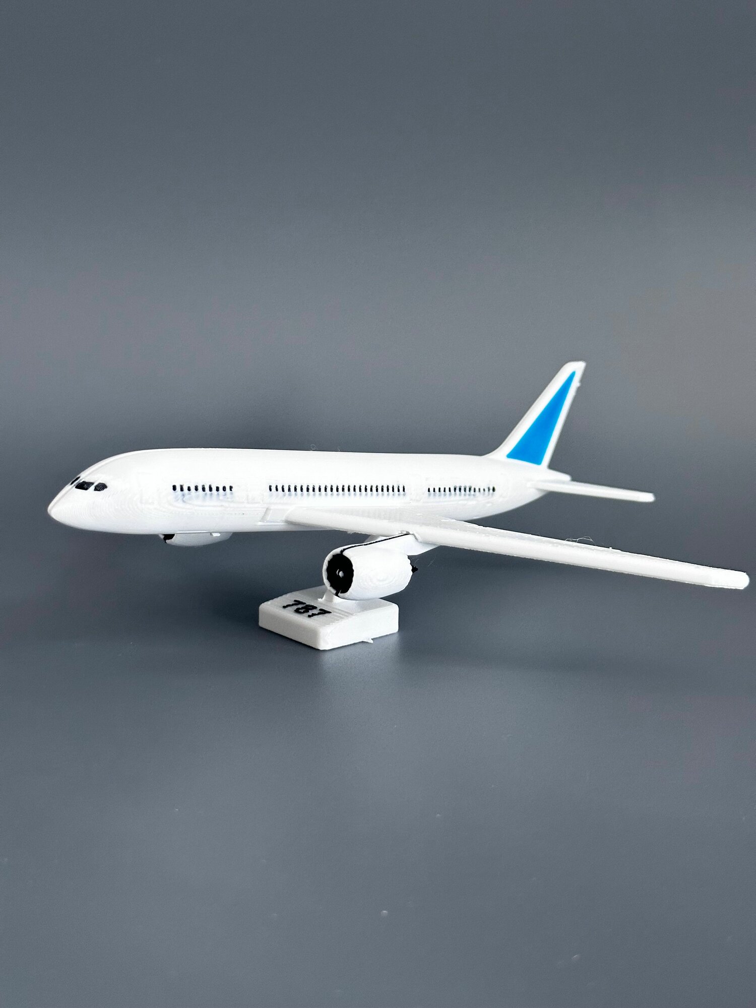 Кит-модель авиалайнера для сборки