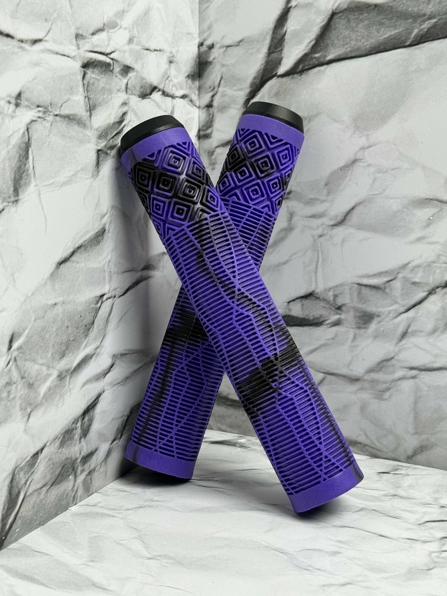 Грипсы для трюкового самоката Aurum79 Shadow Фиолетовый/черный