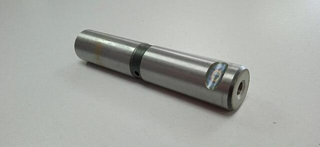 Палец рессорный под сайлентблок ISUZU ELF передняя рессора диаметр 16*135 мм, ZEVS