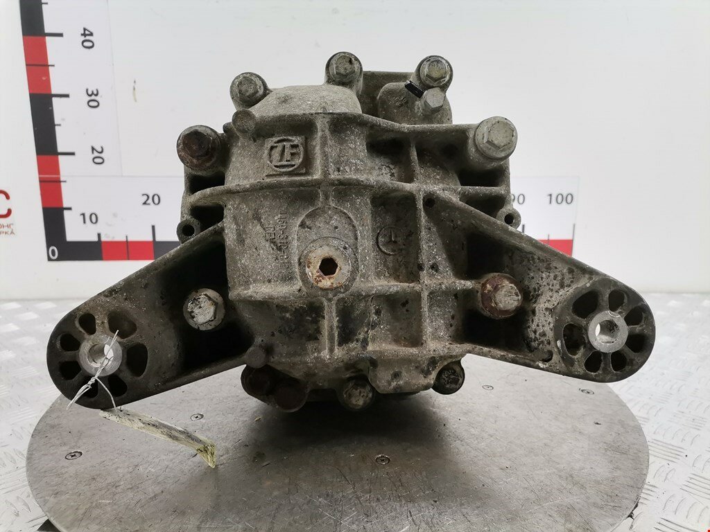 Редуктор заднего моста Mercedes ML-Class (W163) A1633500414 арт. 1559043
