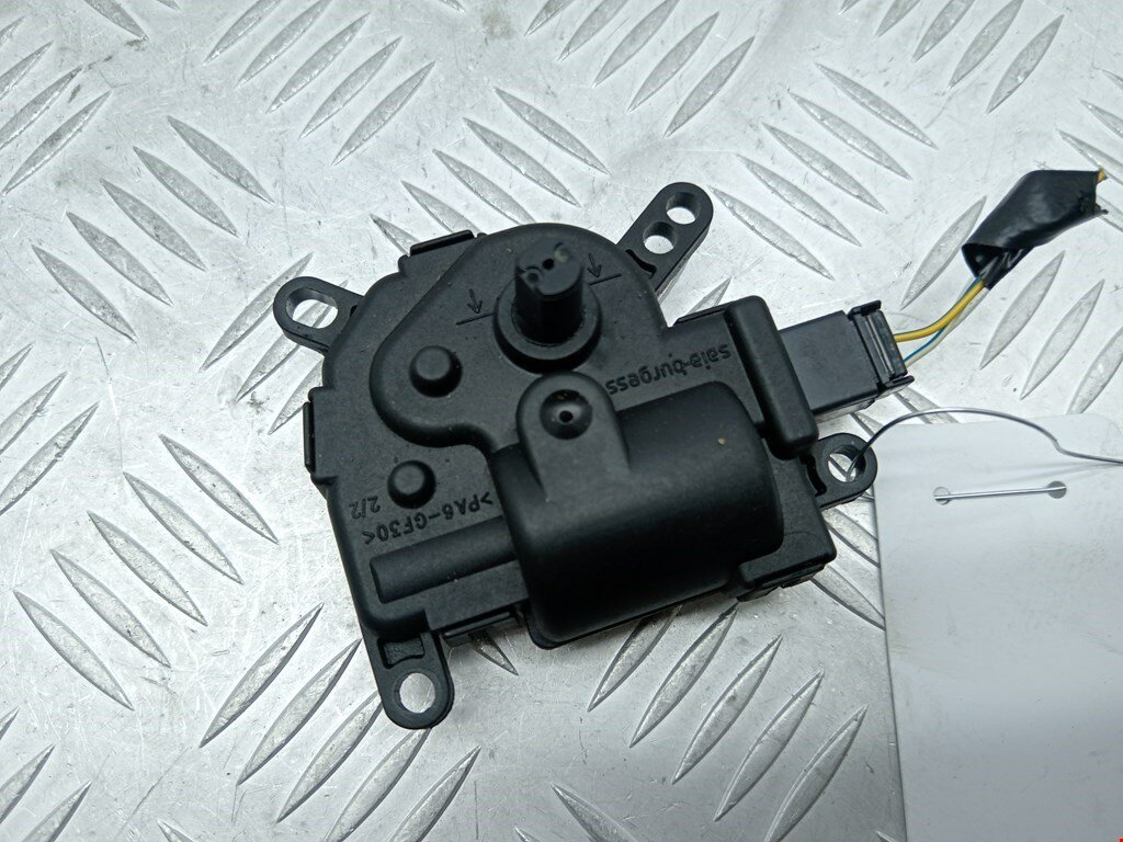 Сервопривод (электропривод моторчик привода) заслонки печки Ford Focus 2 1144030 арт. 1888595