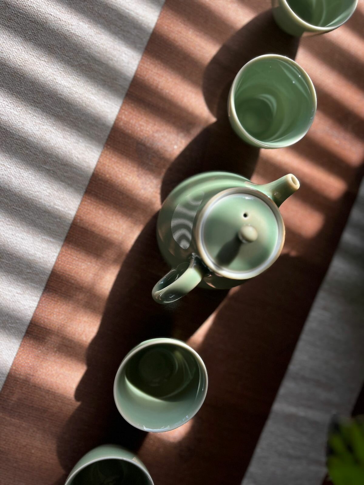 Набор для чайной церемонии "Нефрит", 6 персон, китайская керамика с глазурью.