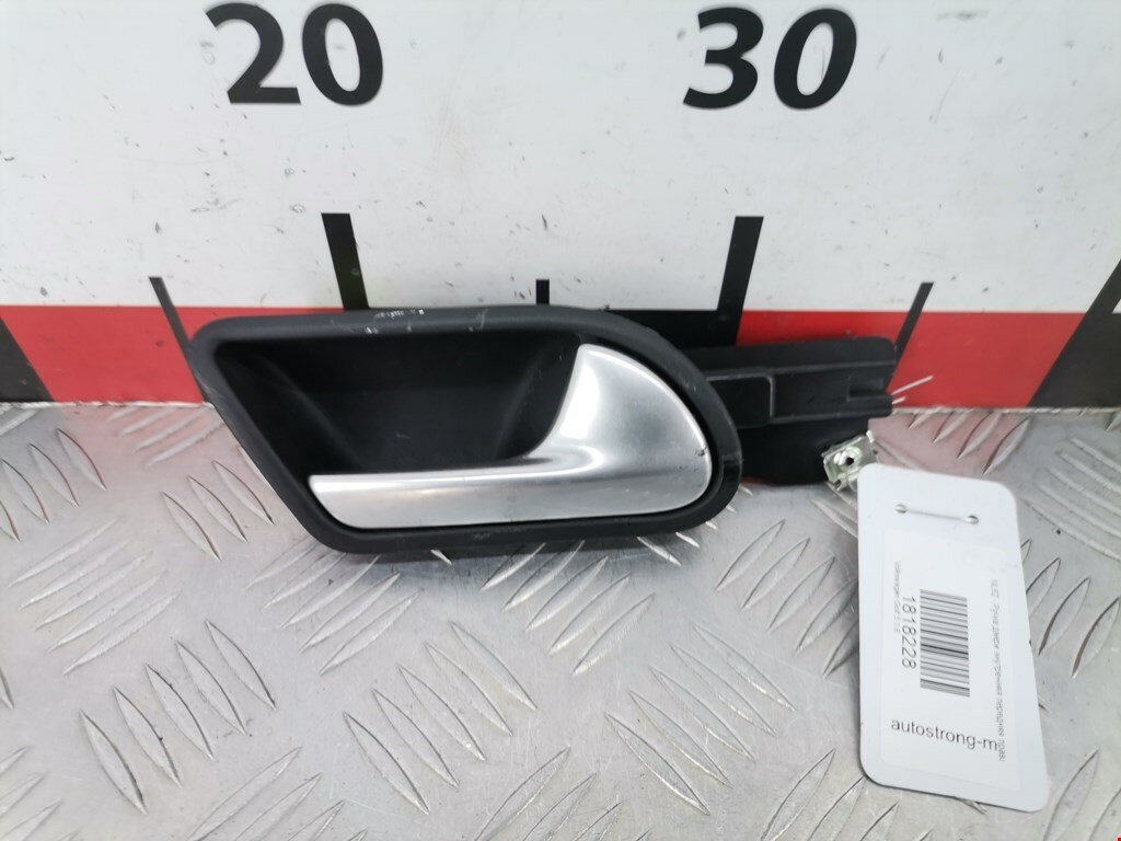 Ручка двери внутренняя передняя правая Volkswagen Golf 5 1K1837114 арт. 1818228