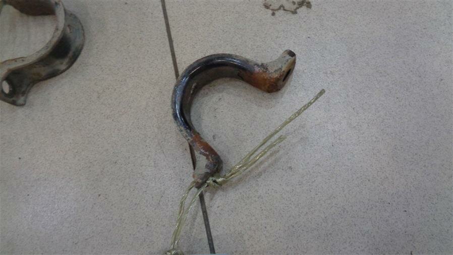 Крепеж рулевой рейки от Toyota Carina T190 1992-1996