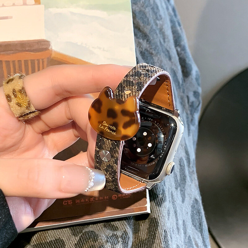 Кожаный ремешок с леопардовым рисунком для Apple Watch 1-9 / SE / SE 3 (38/40/41 мм), 11/S10/S11, 42 мм, темно-леопардовый/кот