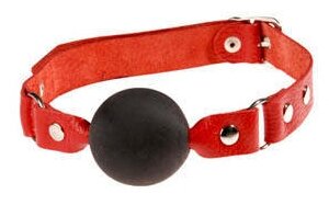 Чёрный кляп-шар с красным ремешком