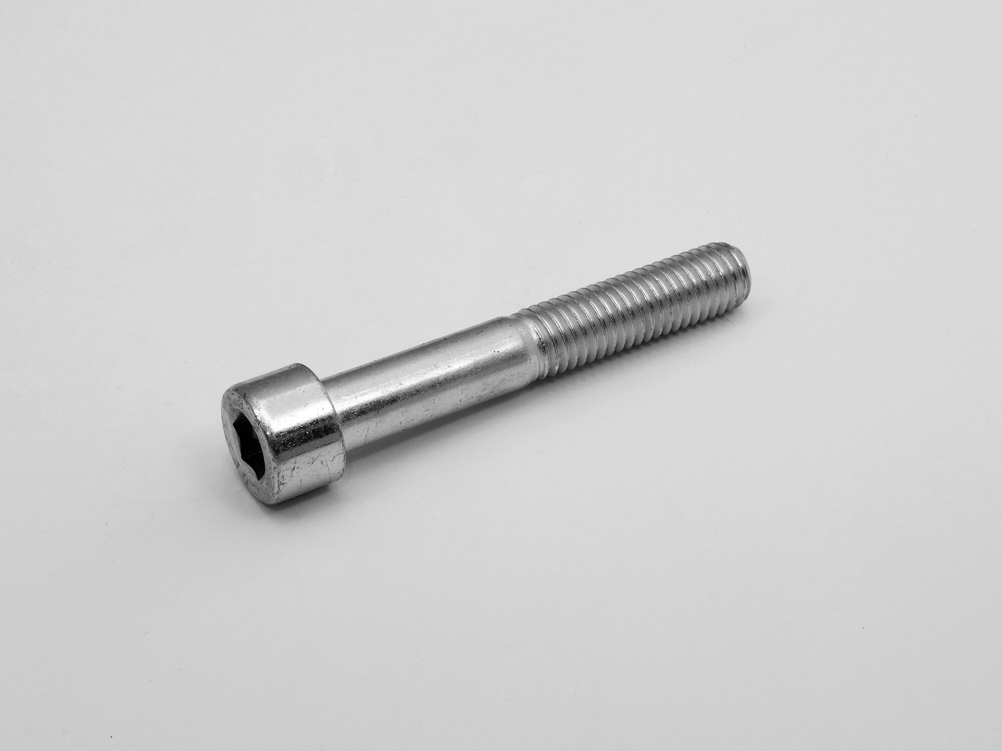 Винт цилиндр. с внутренним шест. М10 х65 DIN 912, M31 / 10 шт / соберизавод
