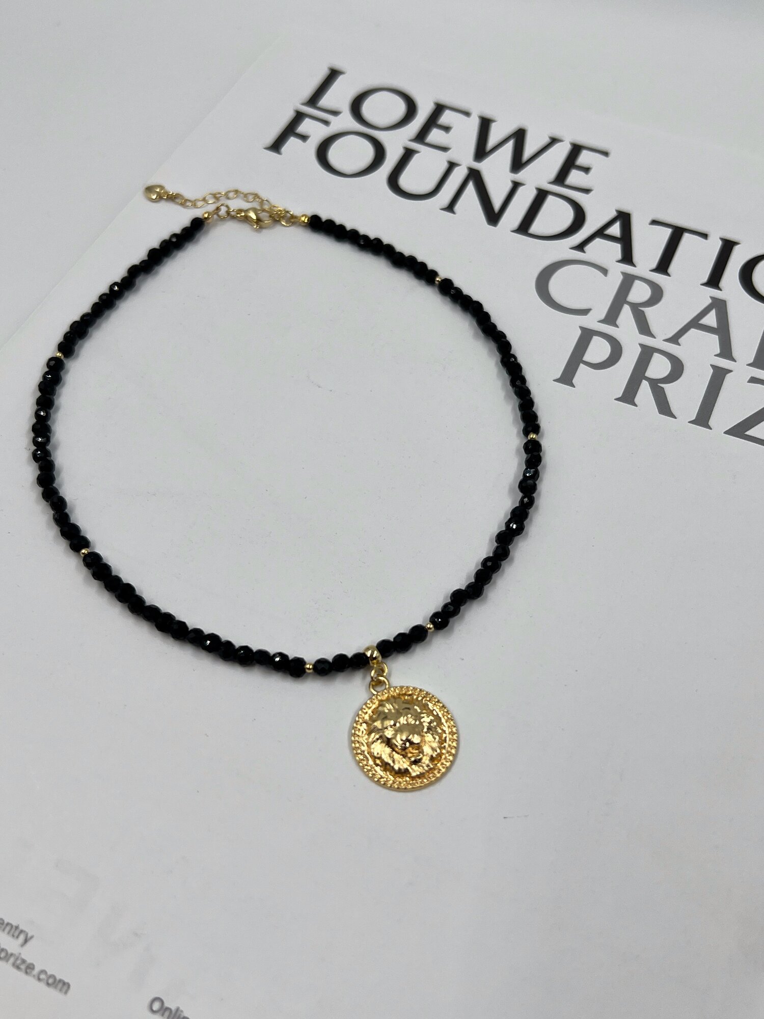 Колье, стекло