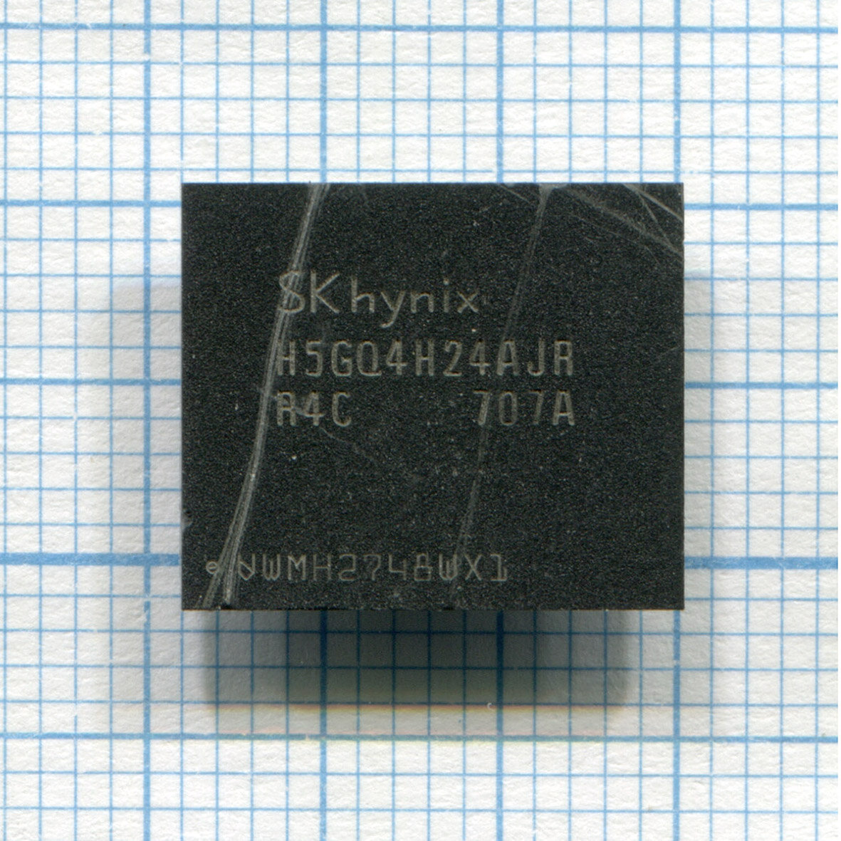 Видеопамять GDDR5 512MB H5GQ4H24AJR R4C
